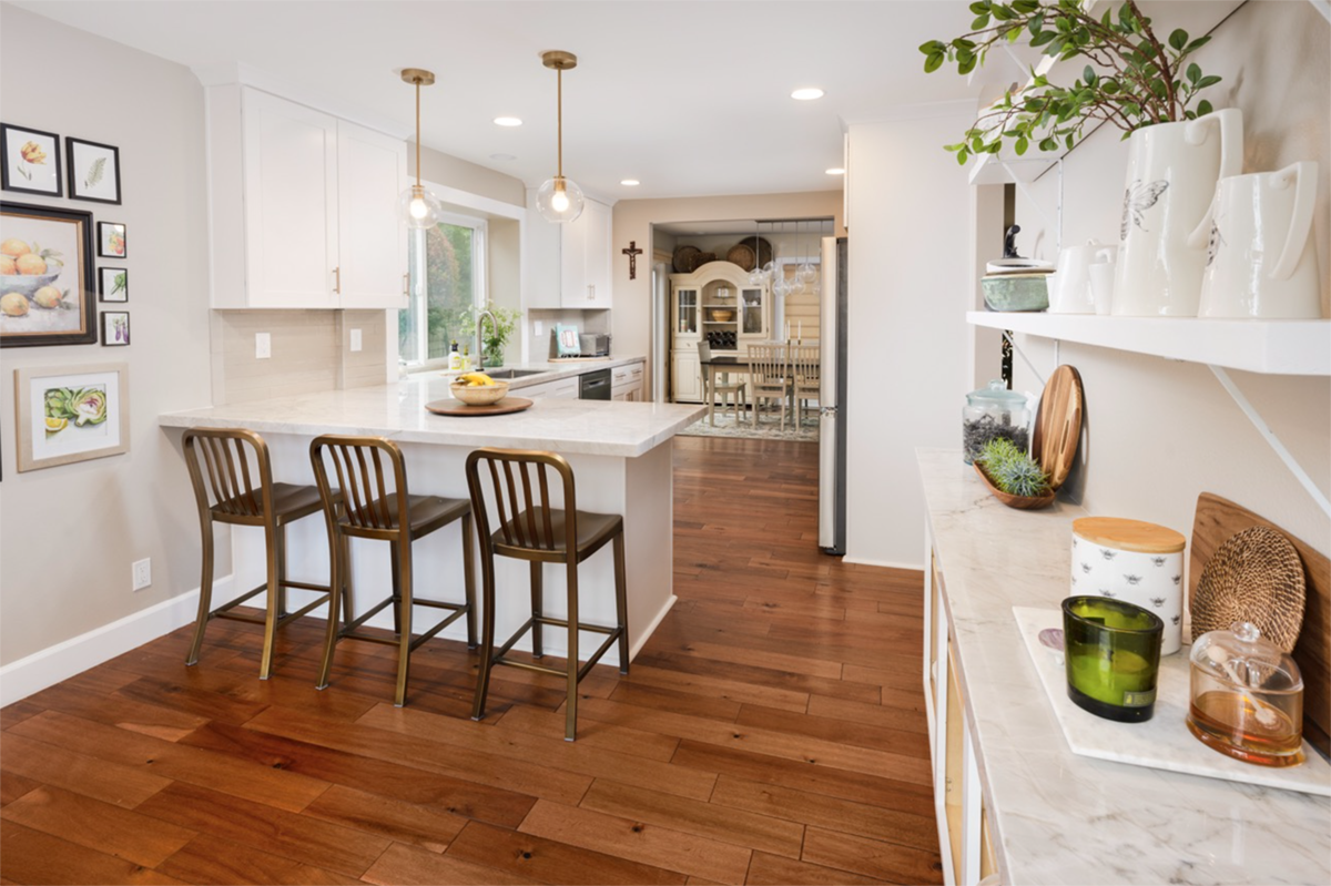 A Fresh Coastal Kitchen Remodel by Anna Dwinger Interiors